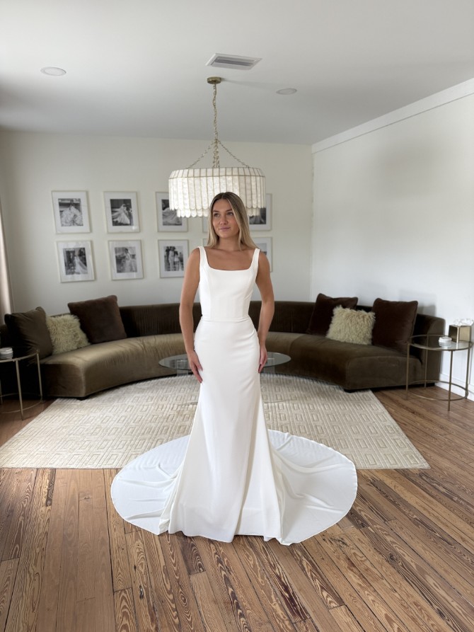 Lis Simon | One Bridal - Lena-Jersey fabric | One Bridal